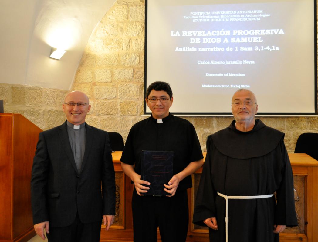 Licentiate thesis defense of the student Carlos Alberto Jaramillo Neyra ...